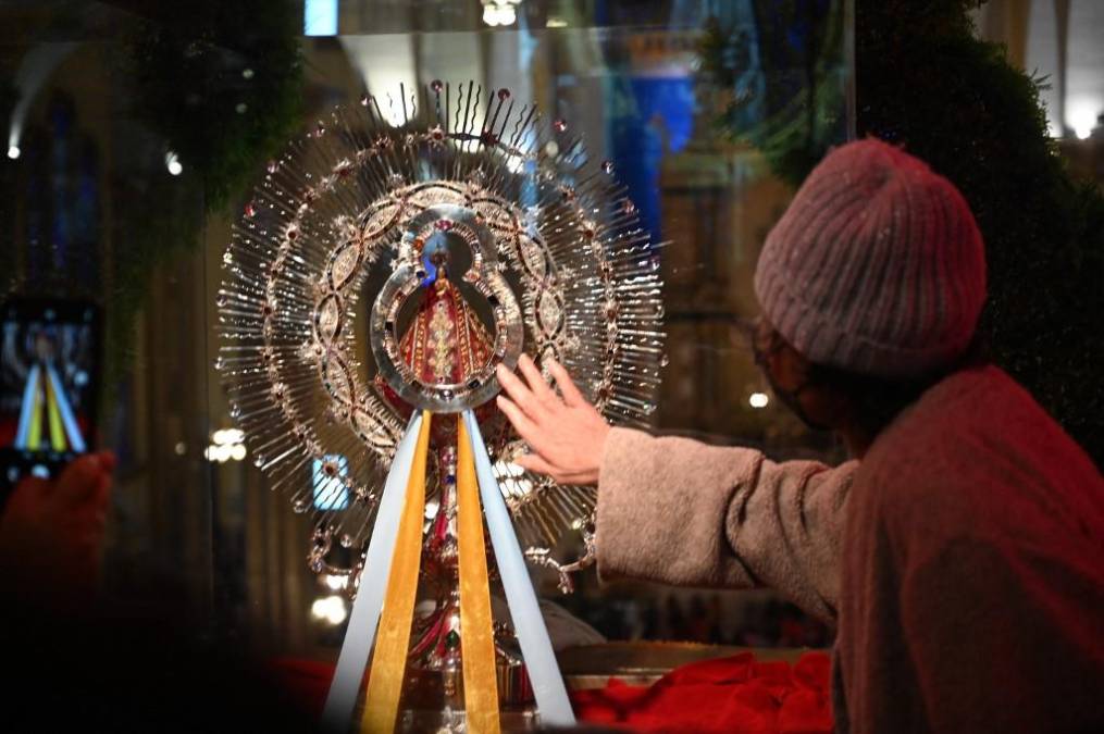 Honduras celebra el 277 aniversario de la Virgen de Suyapa